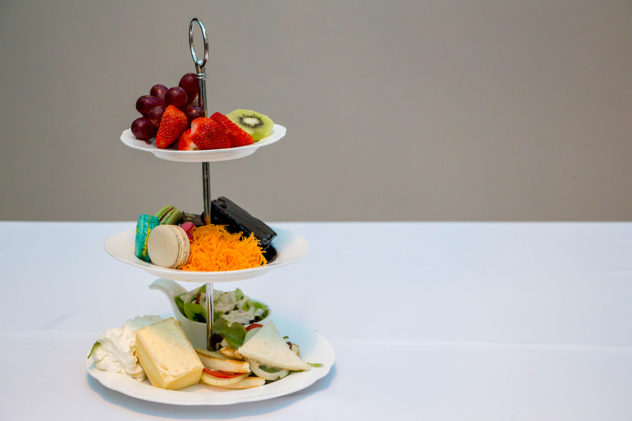 The Best Three-Tier Serving Trays To Dress Up Your Table Set | 21Oak