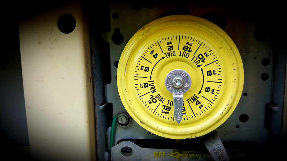 The best pool pump timers for more up-to-date maintenance | 21Oak