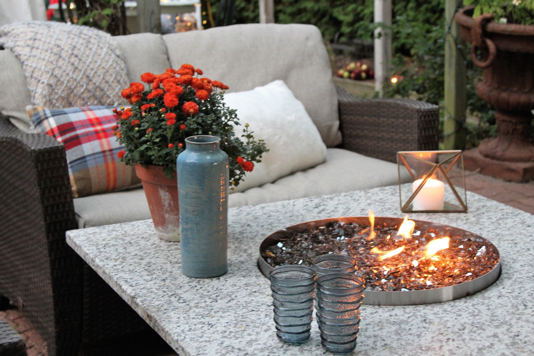 Outdoor patio color schemes everyone will be amazed by | 21Oak Outdoor patio color schemes everyone will be amazed by | 21Oak