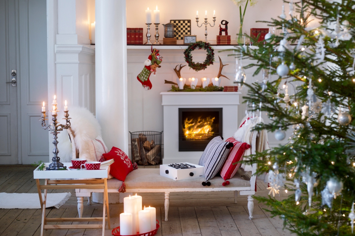The Perfect Christmas Color Palette For Your Home | 21Oak